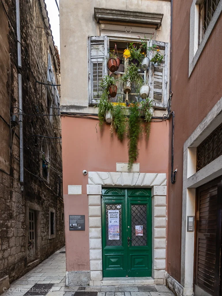 Explore Split Architecture: Churches & More | Old Town Explorer